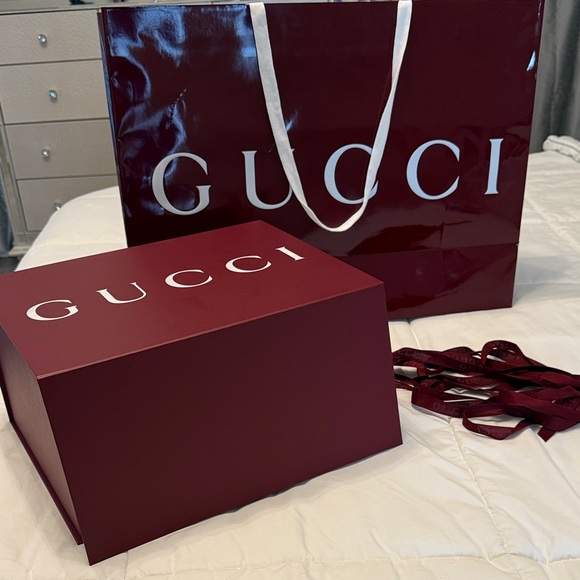 Gucci | Other | Gucci Deep Red Gift Set Shopping Bag And Box Will Fit A ...